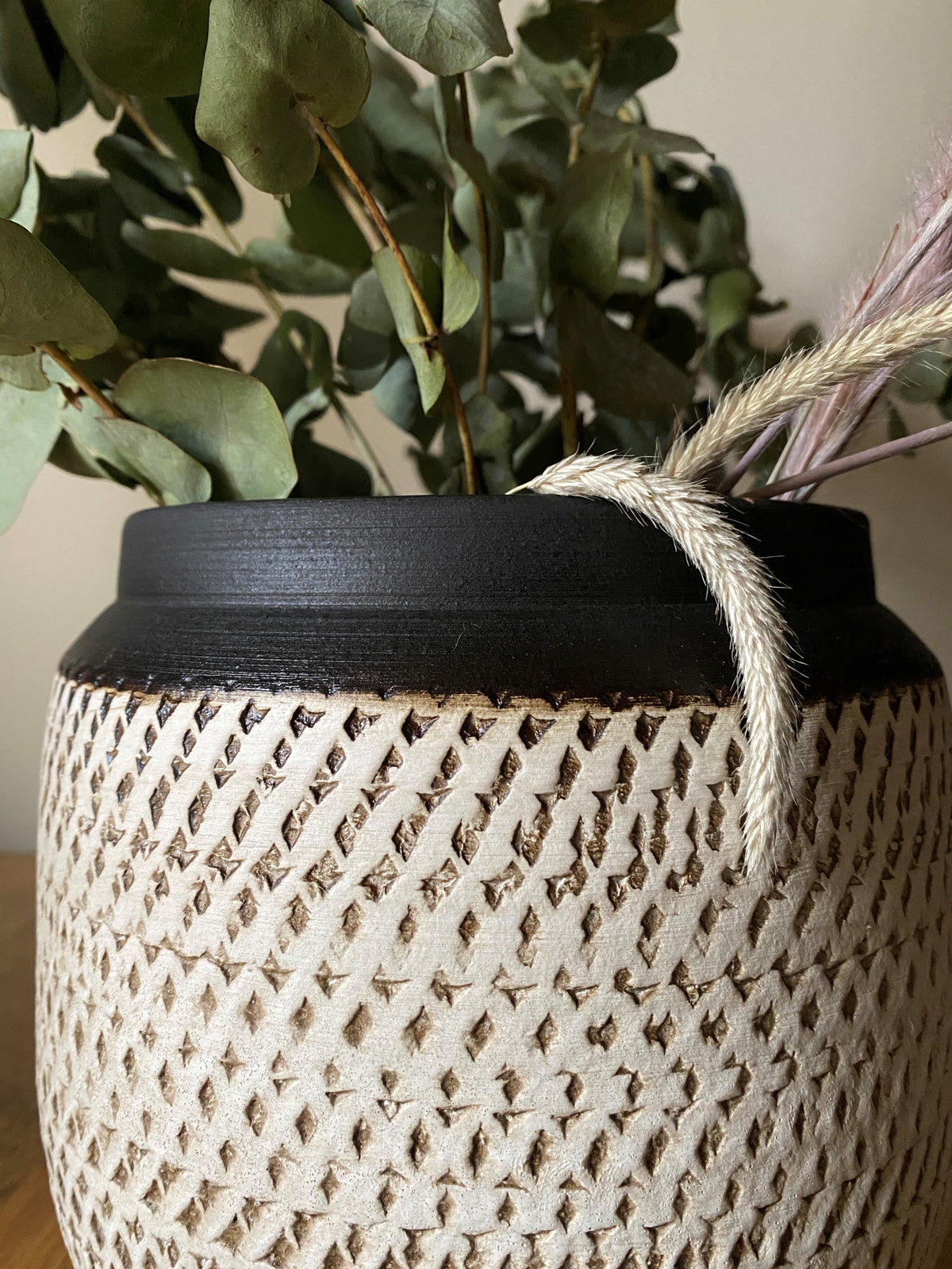 Clay Micro Dented Matt Pot Vase - Rasta.Farmers